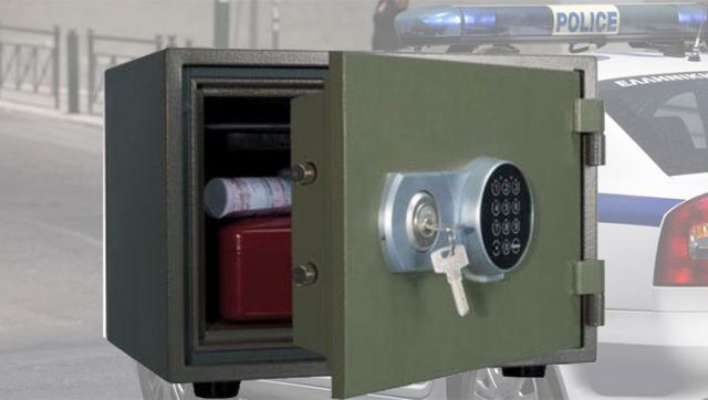 Ξάφρισαν χρηματοκιβώτιο σούπερ μάρκετ αλλά συνελήφθησαν - Lamia Report